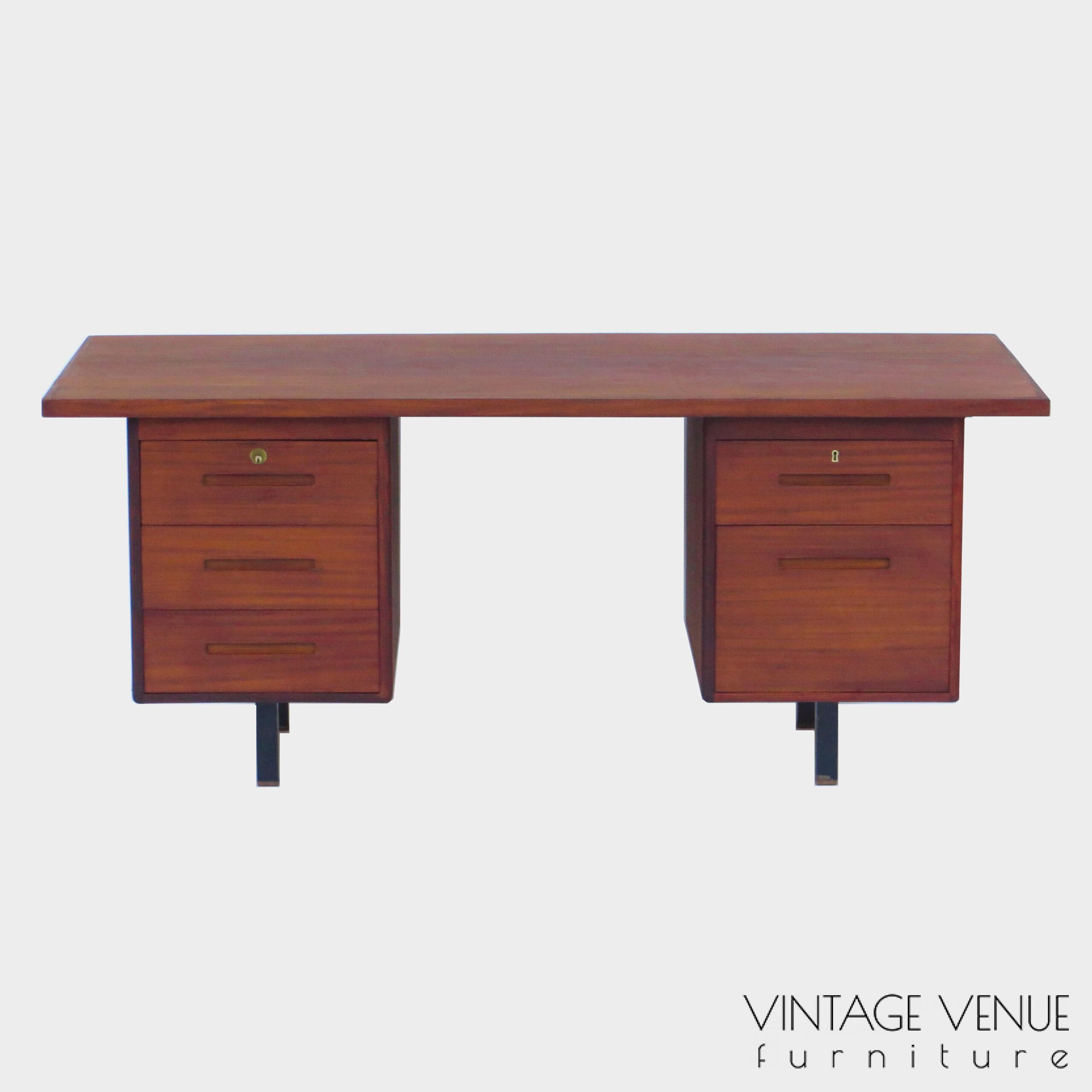 Vintage executive desk / teak desk, 1960s | Vintage Venue furniture
