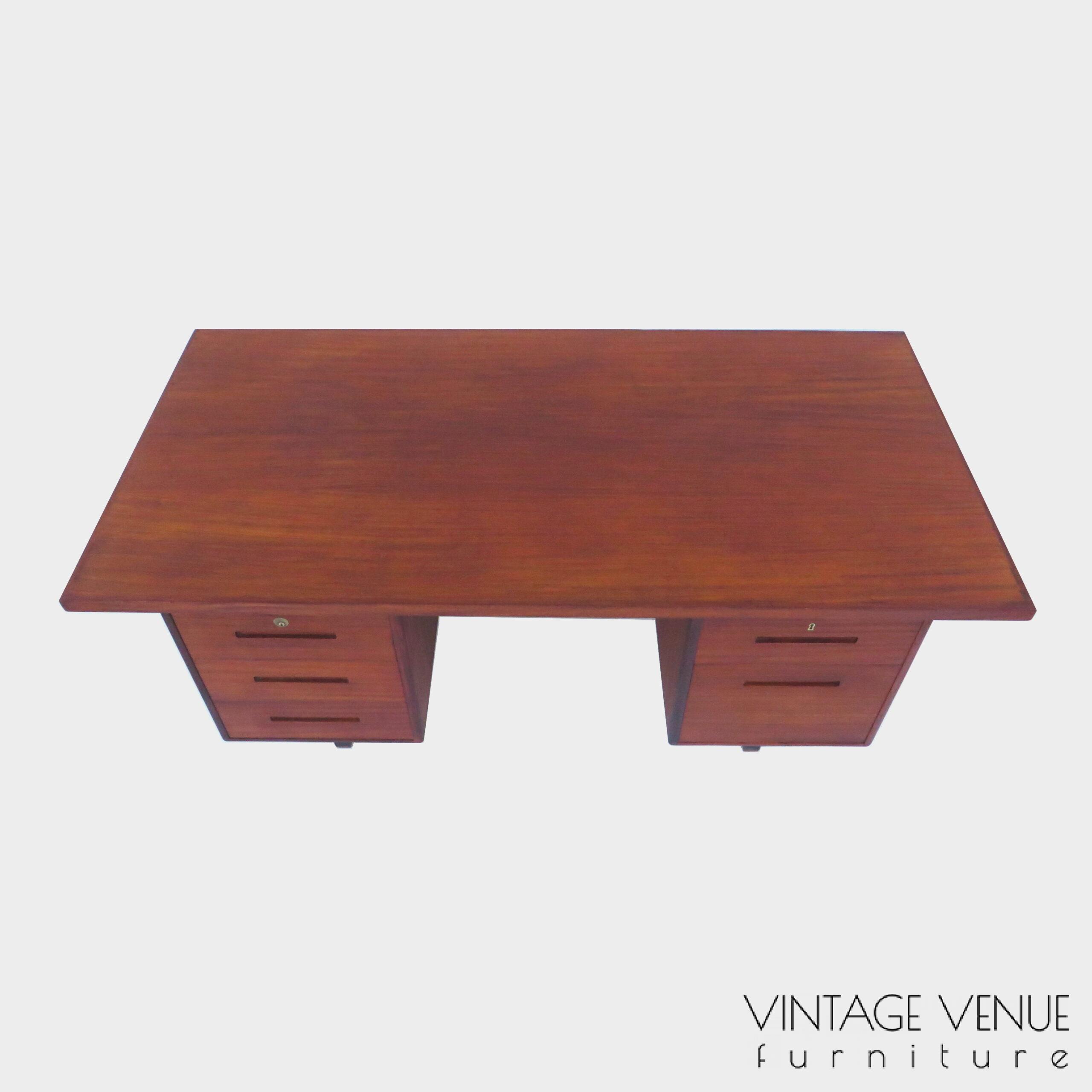 Vintage executive desk / teak desk, 1960s | Vintage Venue furniture